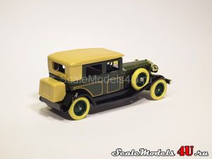 Scale model of Rolls-Royce D Back 20 HP Limousine (1929) produced by Lledo.
